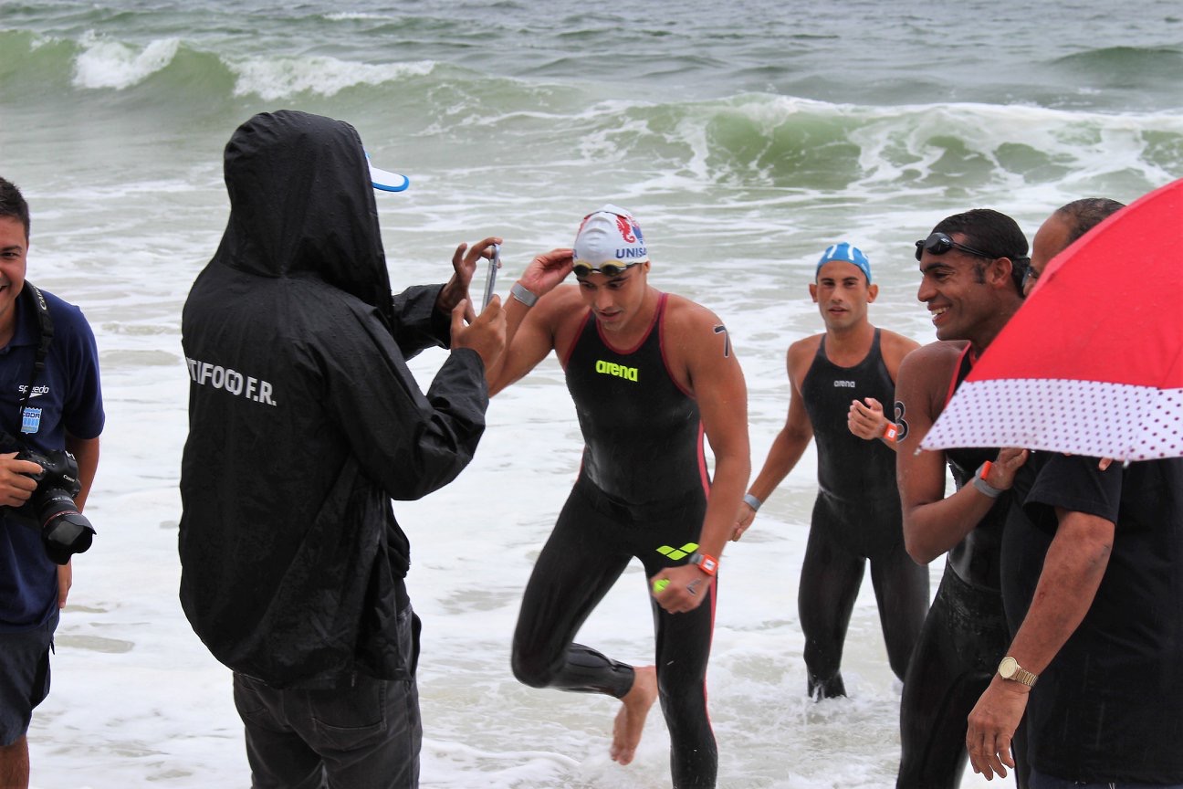 Conheça a Jornada Inspiradora de Victor Colonese: O Nadador de Águas ...