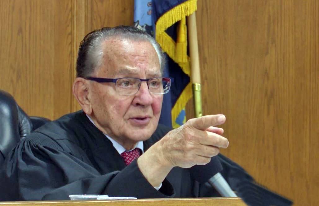 Fé inabalável e Coragem: O Juiz mais famoso e amado do mundo, Frank ...