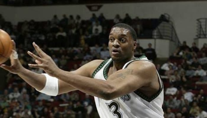 Basquete de Luto: morre Oliver Miller, ex-pivô da NBA